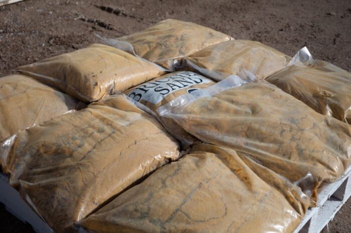 2-Tonne Capacity 1165mm x 1165mm x 150mm Standard – 4 Bearer Pallet ...