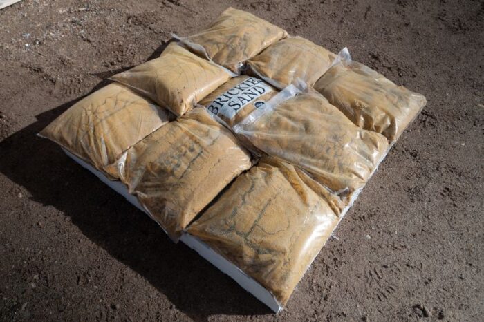 2-Tonne Capacity 1165mm x 1165mm x 150mm Standard – 4 Bearer Pallet ...