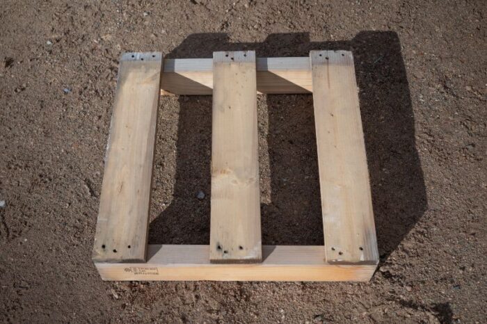 300kg Capacity SKID 600mm x 600mm x 110mm Pallet No Bottom Boards ...